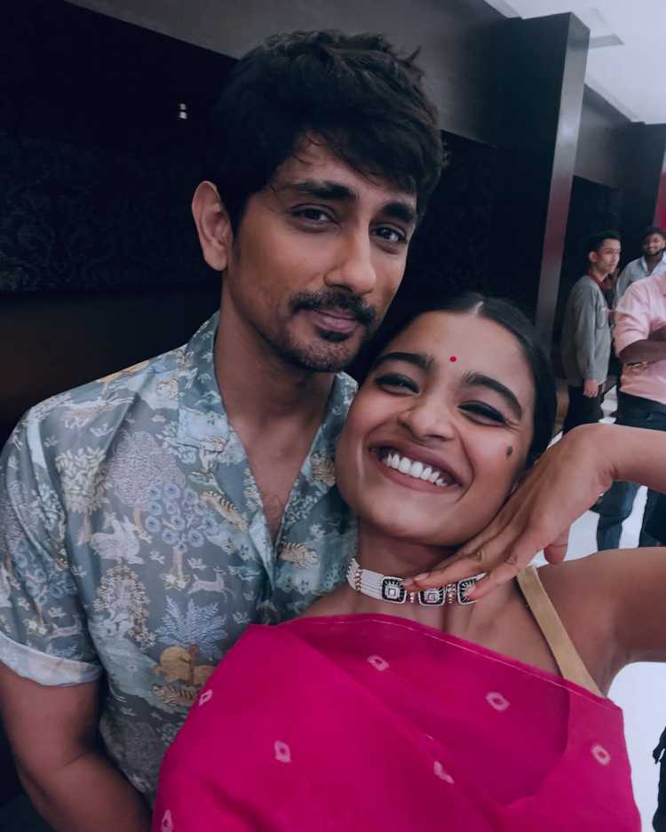 Behind the Scenes - Chaithra J Achar's Selfie Diaries with Team 3BHK